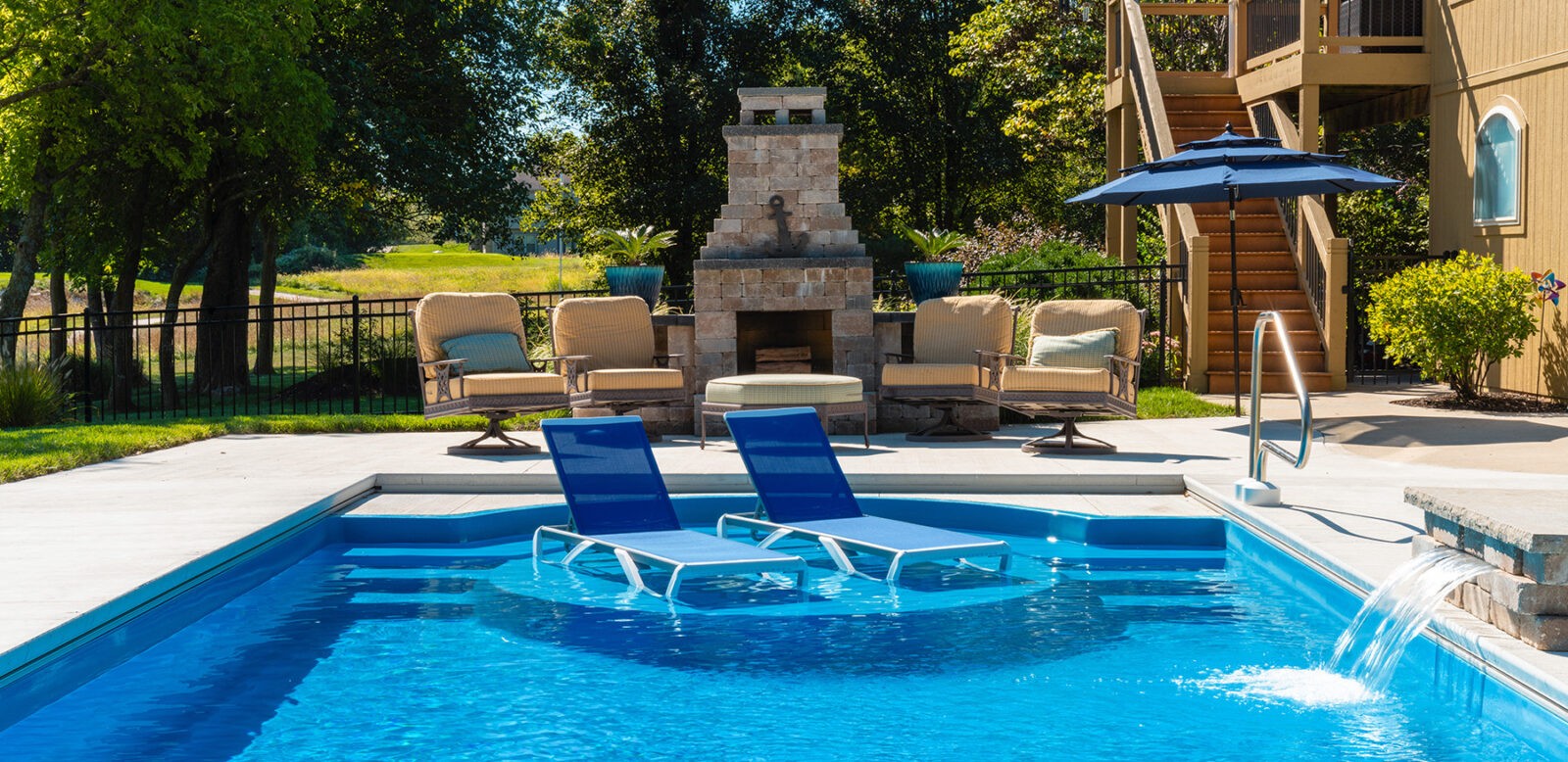 Aqua blue pools store